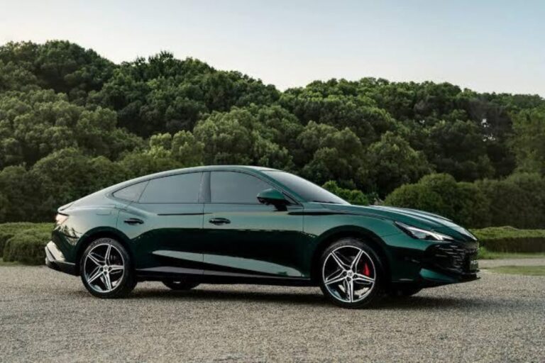 2024 MG7 Sedan Price in India, Mileage, Specs, And Images